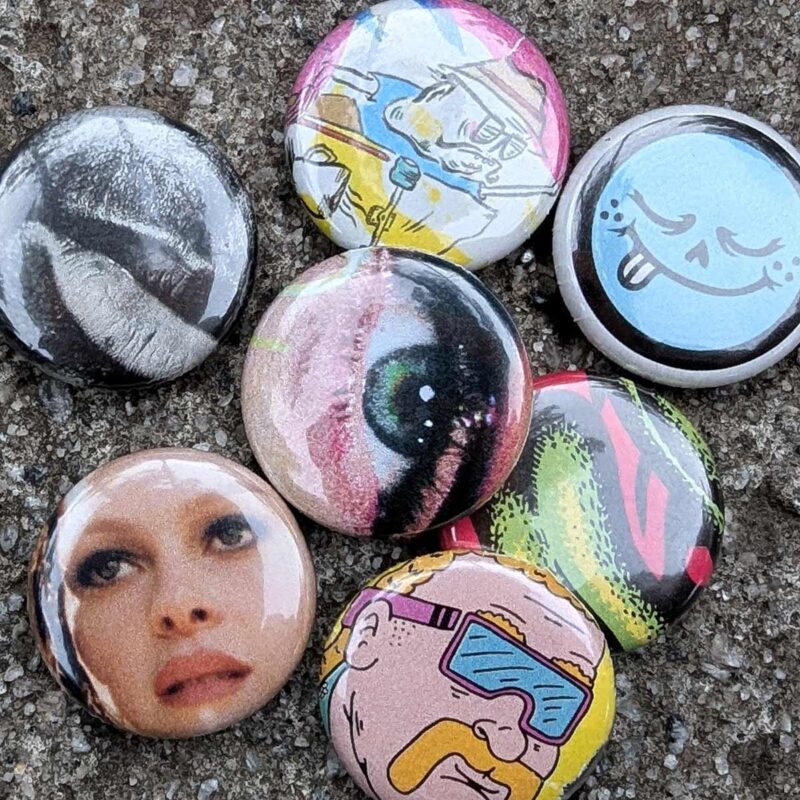 Custom Band Buttons | Merchcult